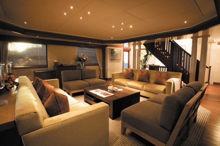 Yacht LAZY Z, OceAnco | CHARTERWORLD Luxury Superyacht Charters